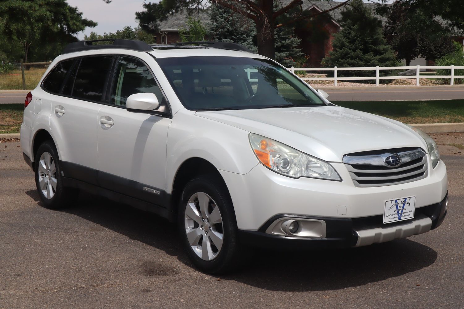 2010 Subaru Outback 2.5i Limited | Victory Motors of Colorado