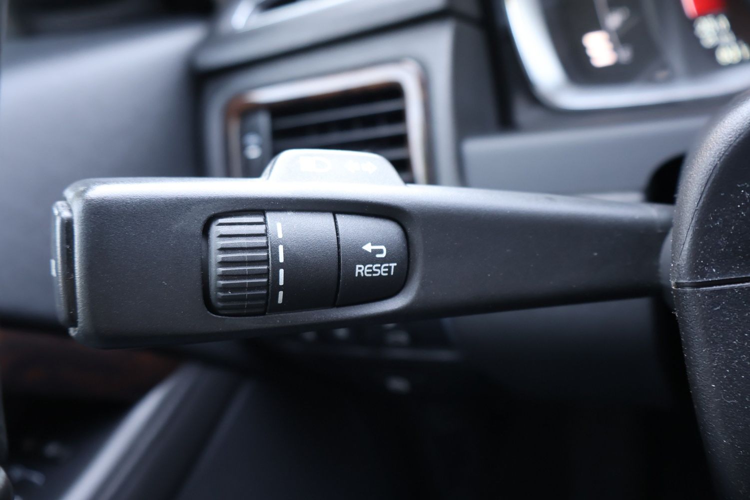 2016 Volvo S80 T5 Drive-E Platinum | Victory Motors of Colorado