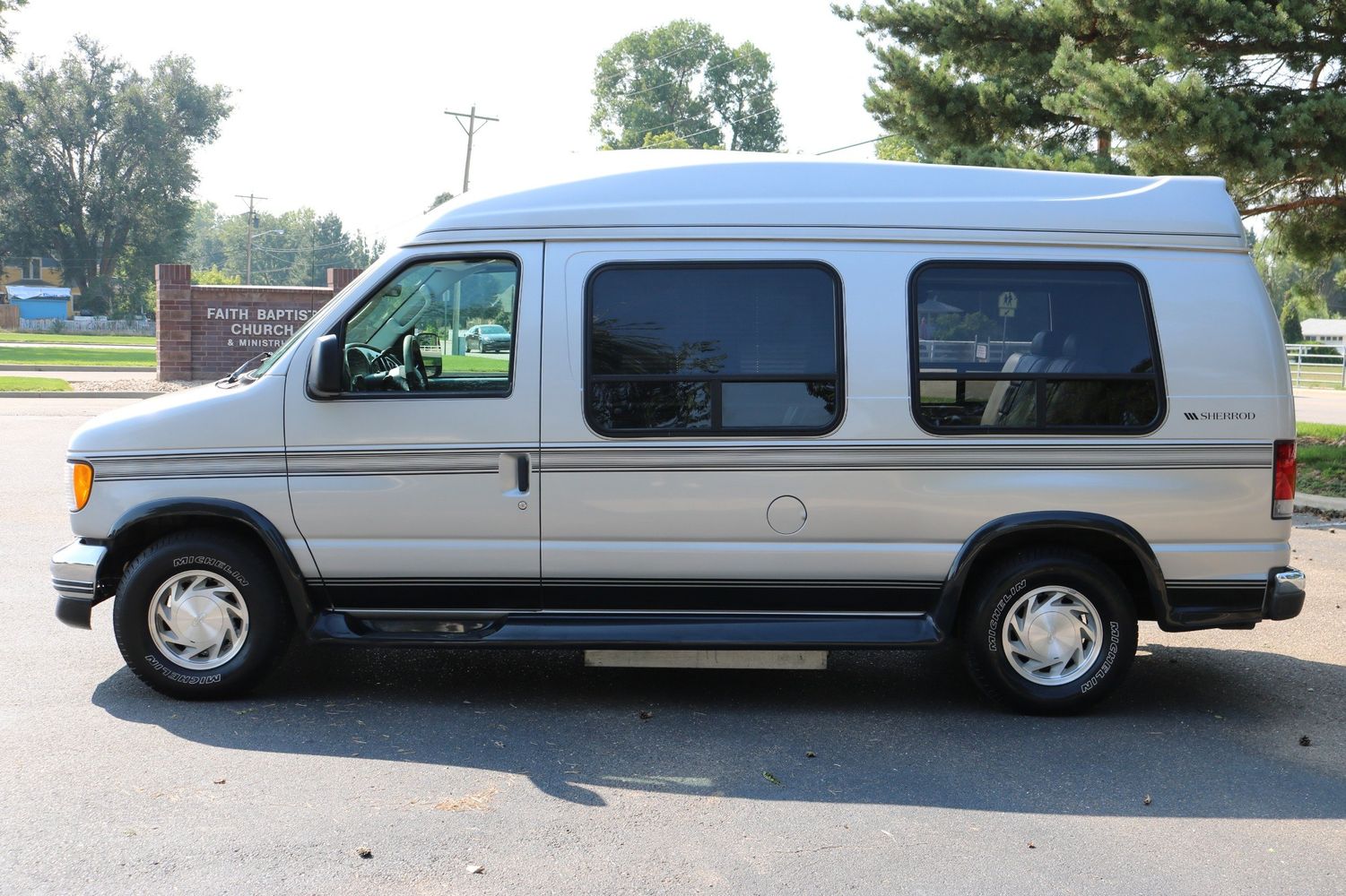 2003 Ford Econoline Van | Victory Motors of Colorado