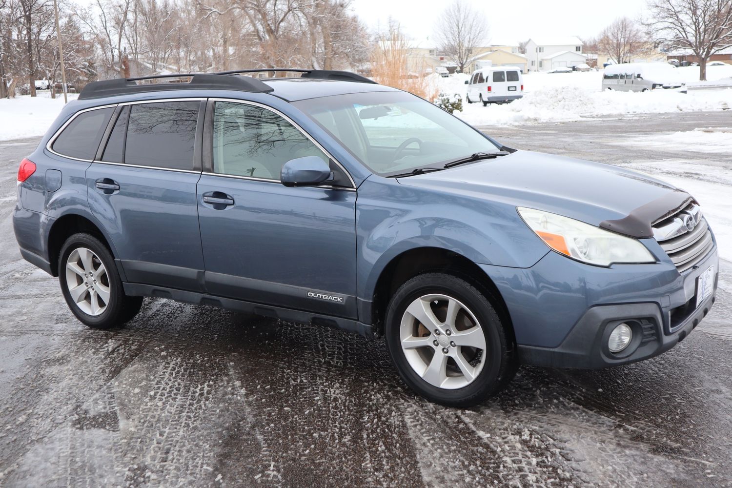 2013 Subaru Outback 2.5i Premium | Victory Motors of Colorado