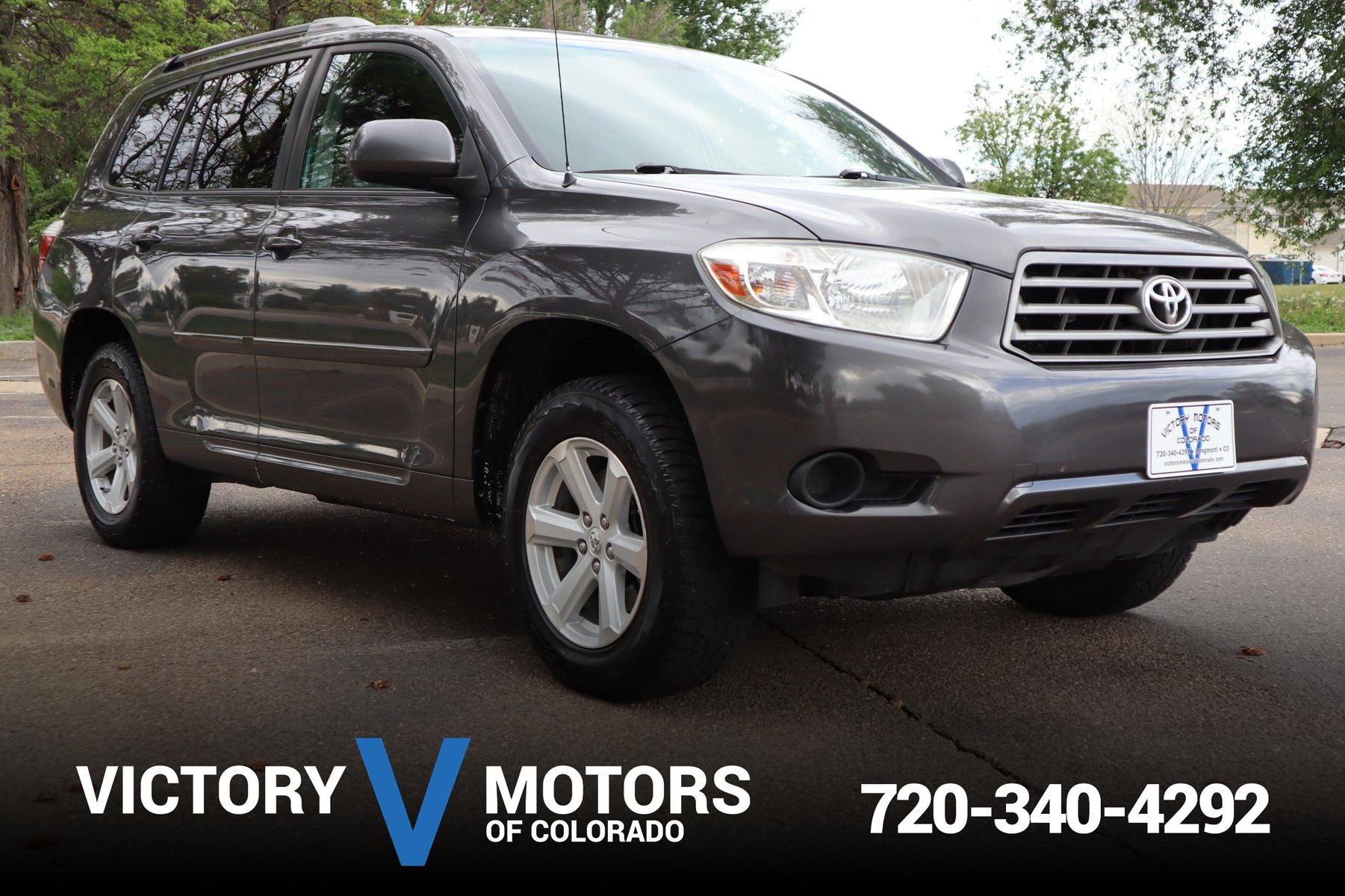 2010 Toyota Highlander Base | Victory Motors of Colorado