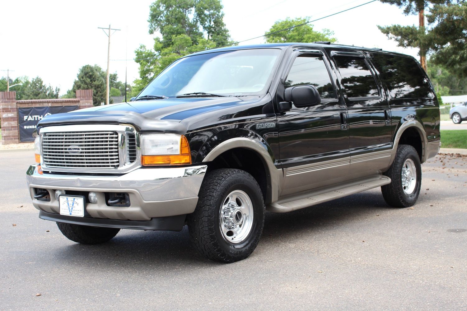 2001 Ford Excursion Limited | Victory Motors of Colorado
