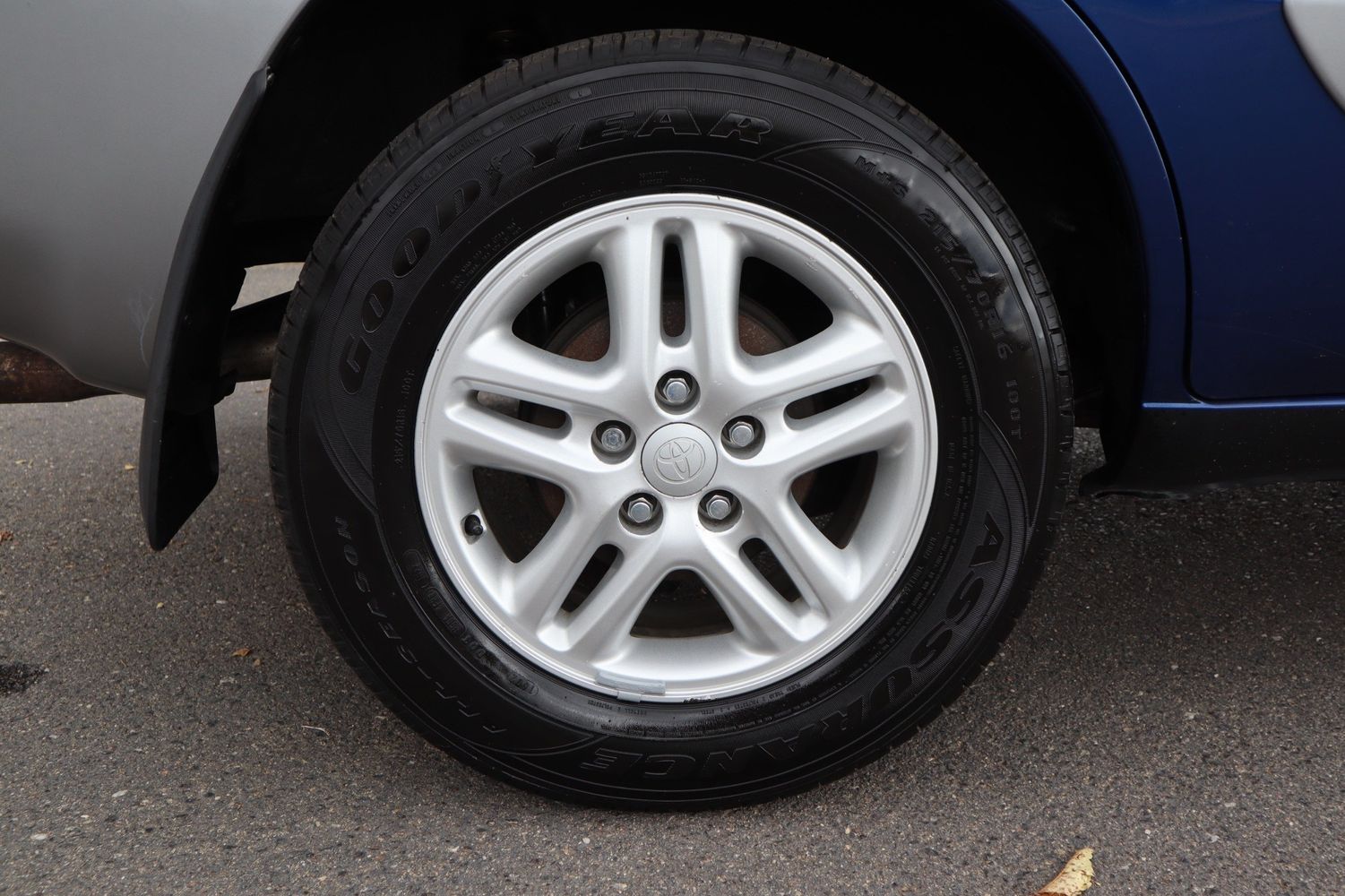 2003 Toyota RAV4 Base | Victory Motors of Colorado