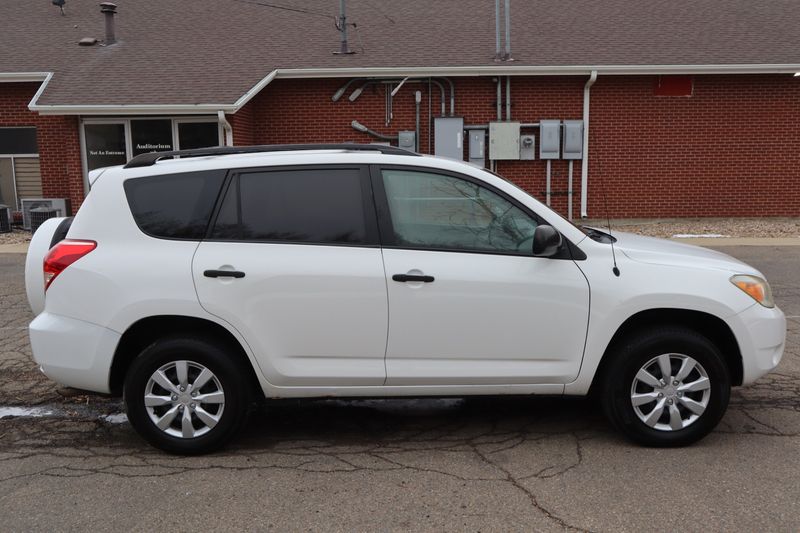 2007 Toyota RAV4 Photos