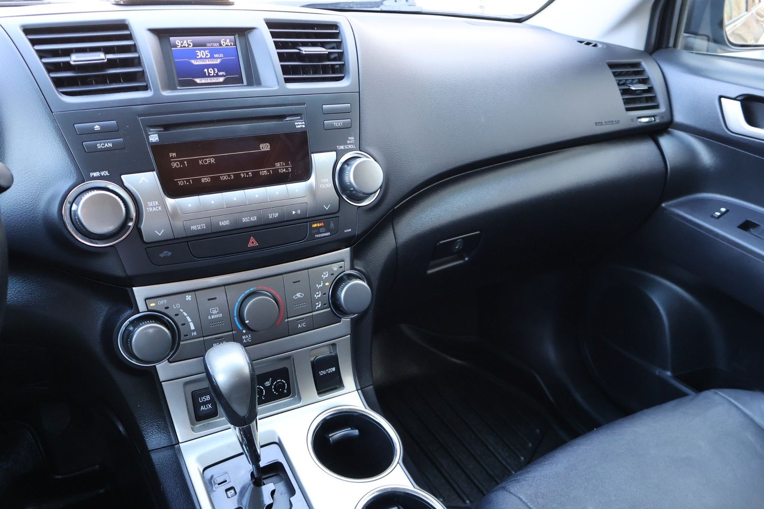 2012 Toyota Highlander SE | Victory Motors of Colorado