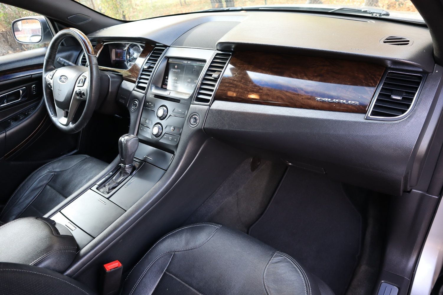 2014 Ford Taurus Limited | Victory Motors of Colorado
