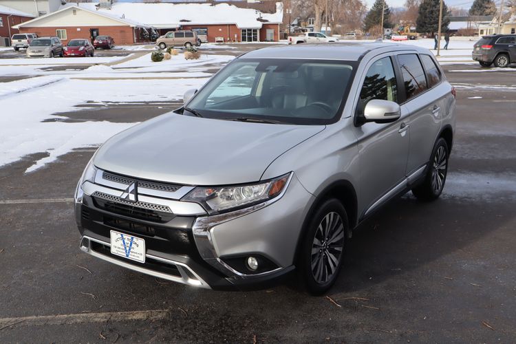 2020 Mitsubishi Outlander SE | Victory Motors of Colorado