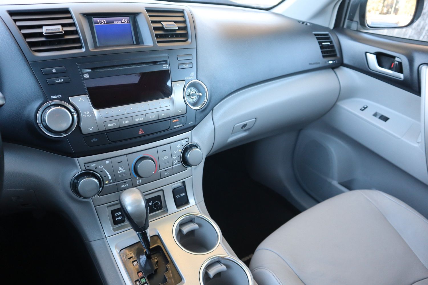 2012 Toyota Highlander SE | Victory Motors of Colorado