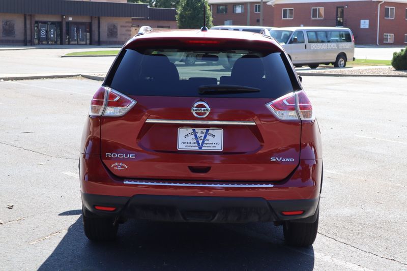 2016 Nissan Rogue Photos