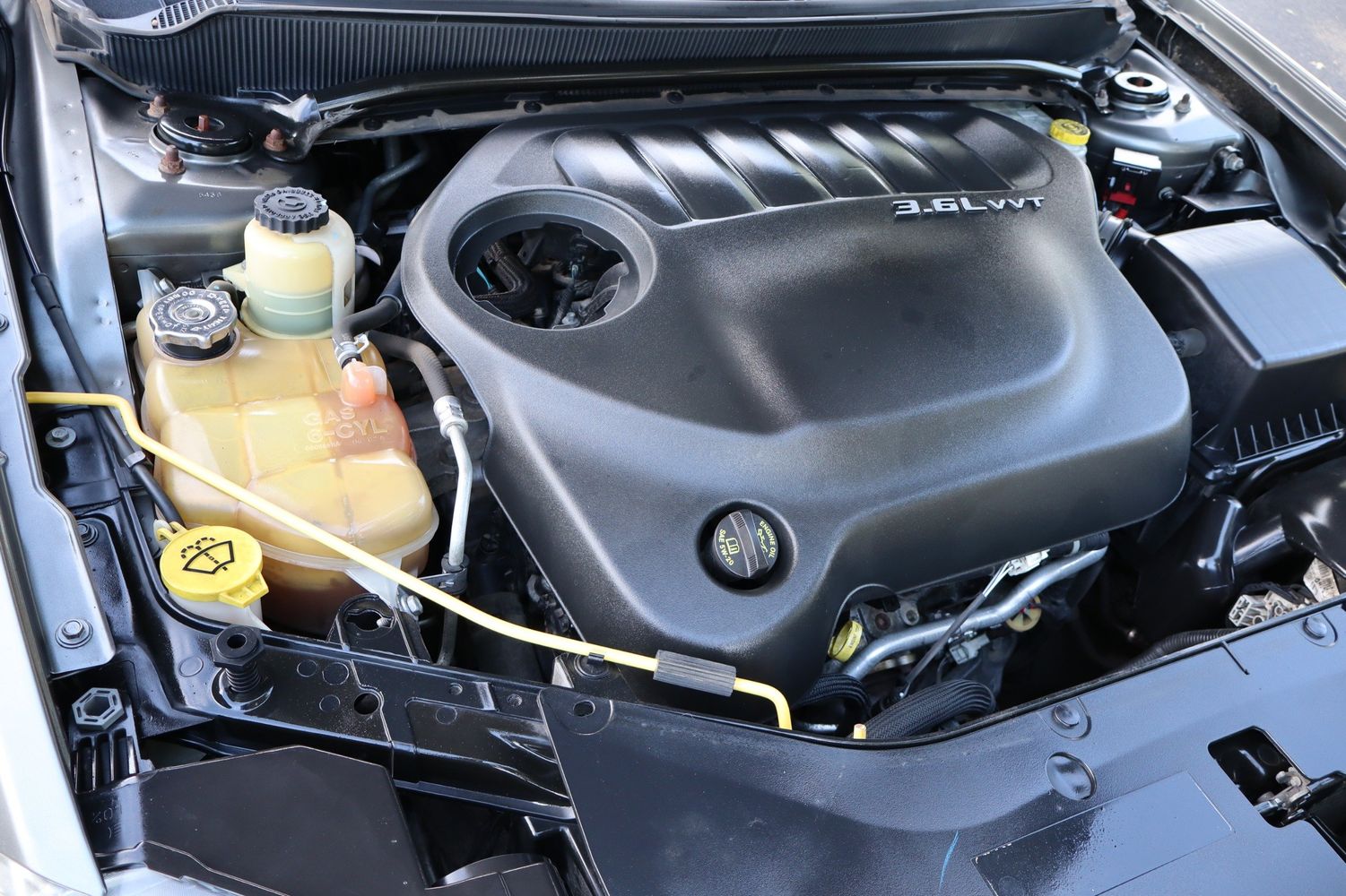 2013 Dodge Avenger SE | Victory Motors of Colorado