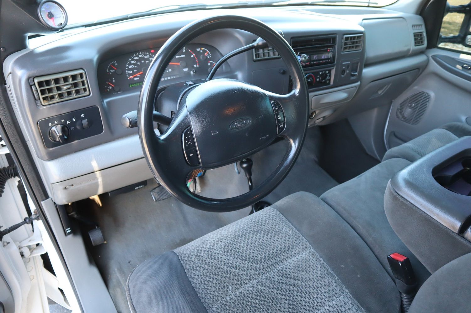 2002 Ford F-250 Super Duty XL | Victory Motors of Colorado