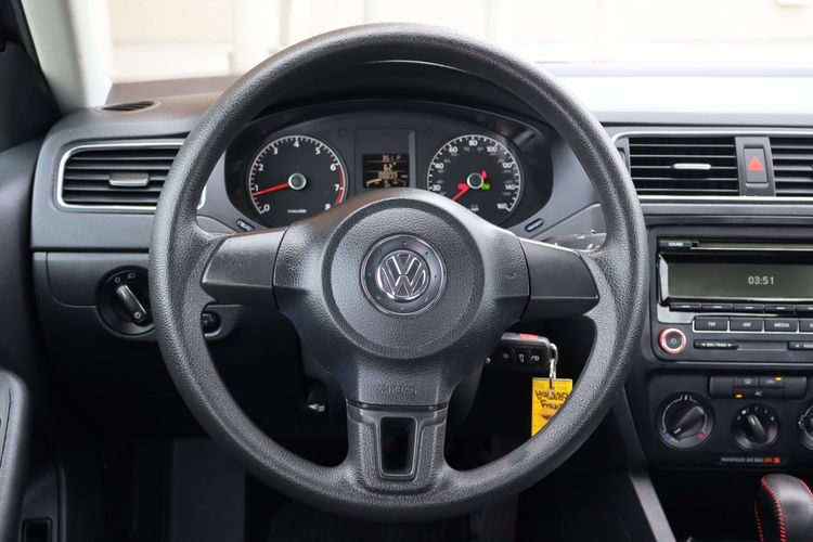 2012 Volkswagen Jetta Base | Victory Motors of Colorado