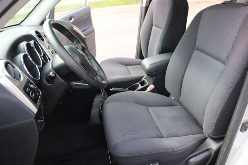 2004 Toyota Matrix Photos