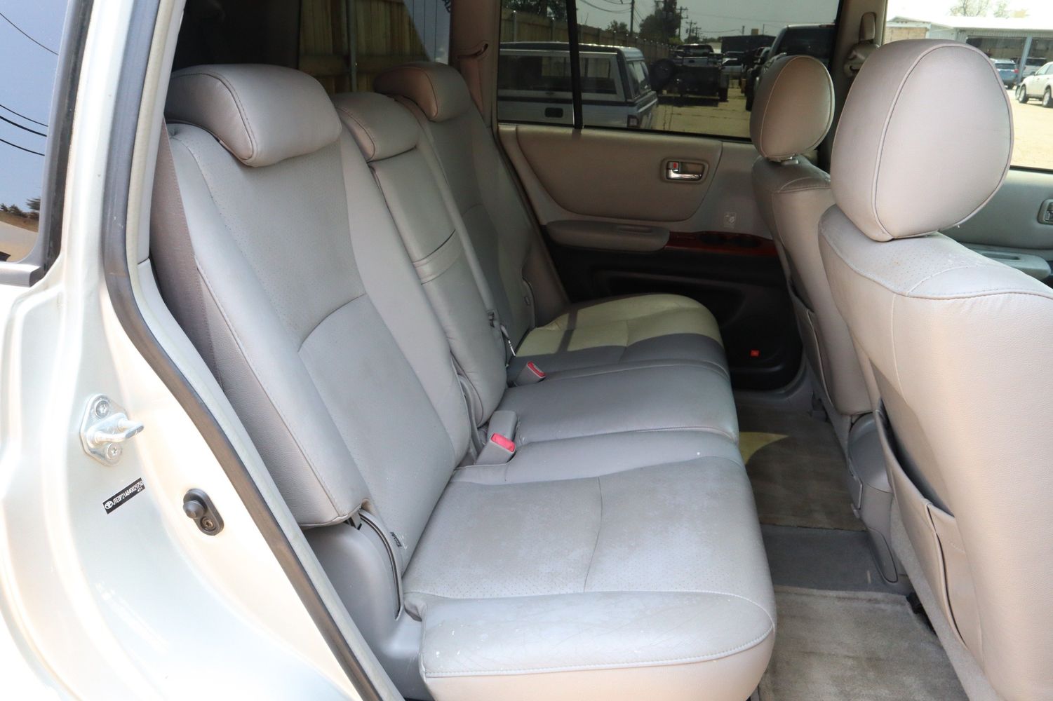 2004 Toyota Highlander | Victory Motors of Colorado