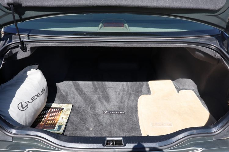 2004 Lexus LS 430 | Victory Motors of Colorado