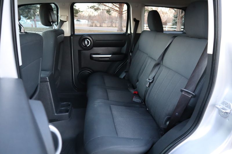 2011 Dodge Nitro Photos