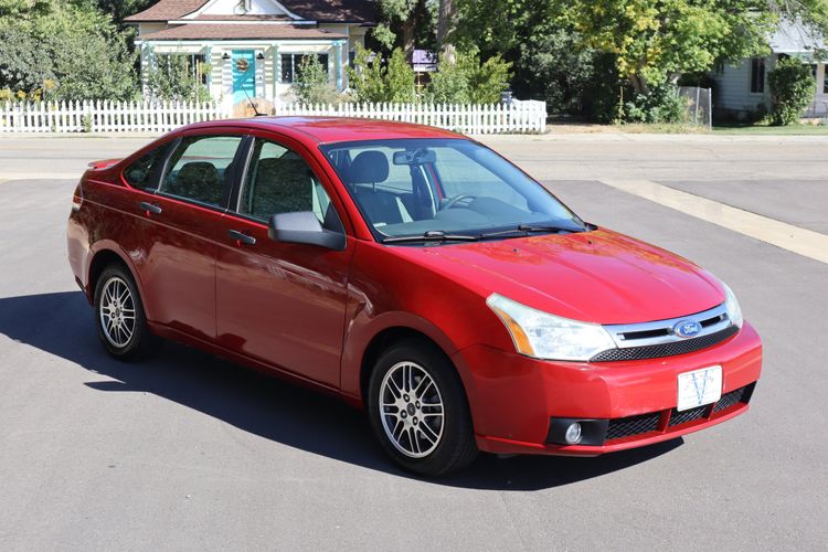 2011 Ford Focus SE | Victory Motors of Colorado