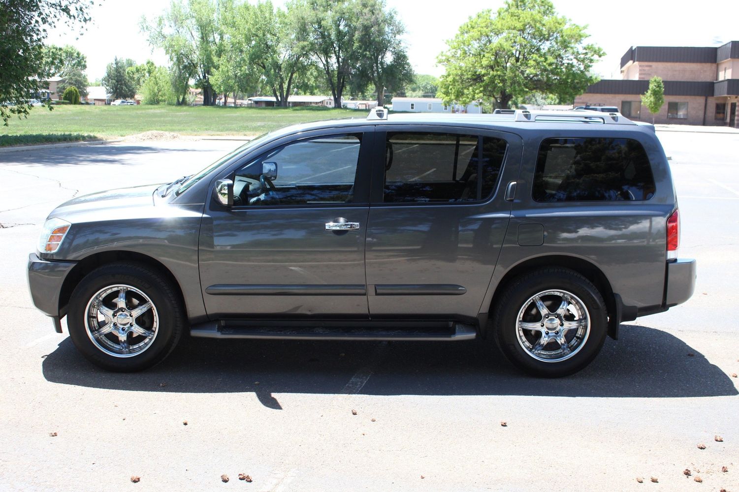 2004 Nissan Armada LE | Victory Motors of Colorado