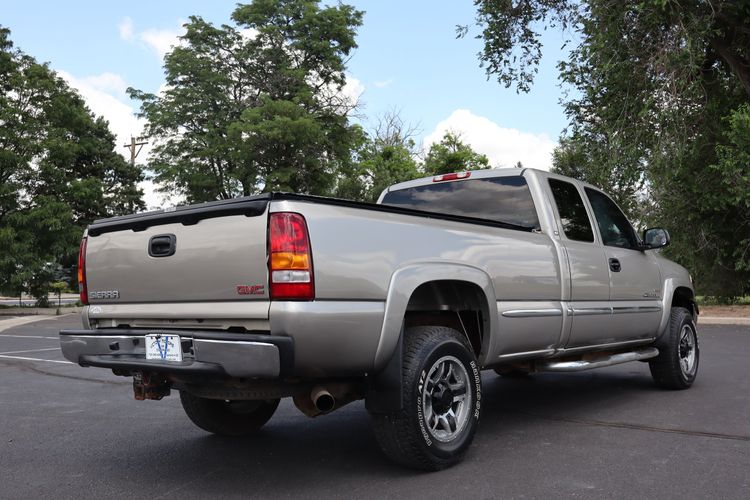 2002 GMC Sierra 2500HD SLT | Victory Motors of Colorado