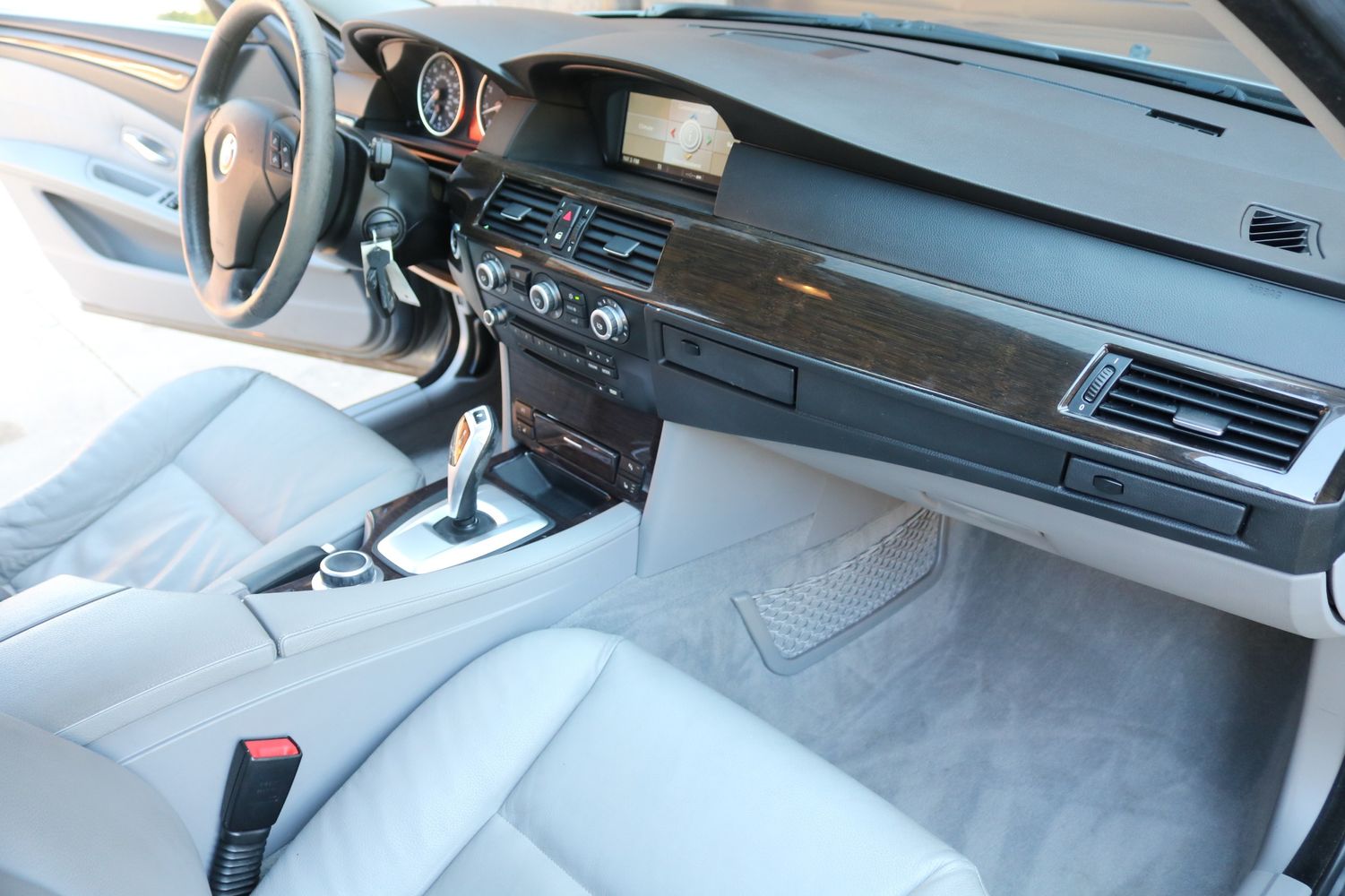 2008 BMW 528xi AWD | Victory Motors of Colorado