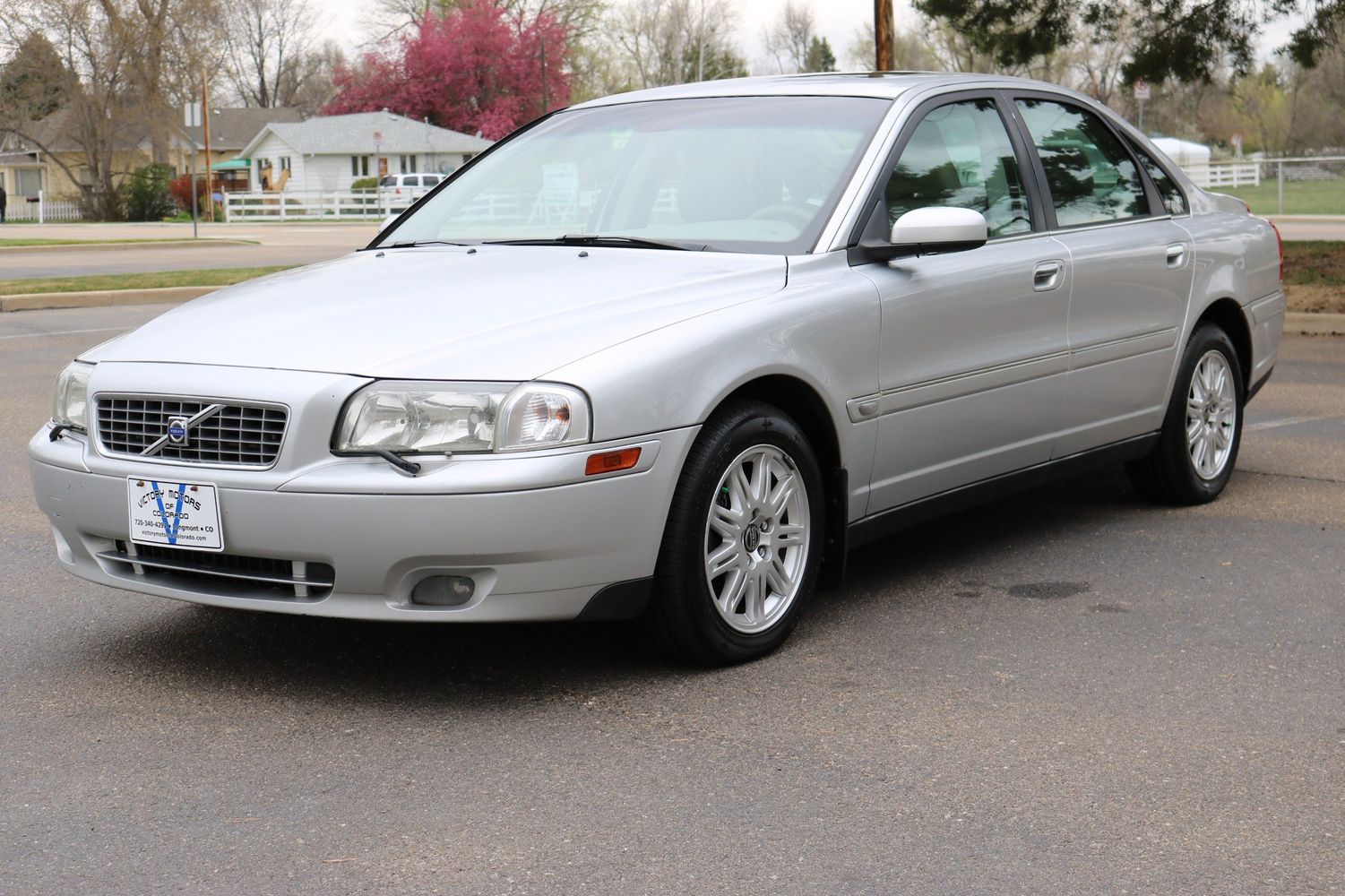 2005 Volvo S80 2.5T | Victory Motors of Colorado