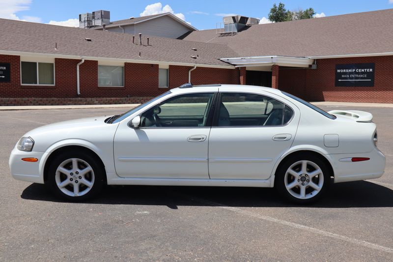 2002 Nissan Maxima Photos
