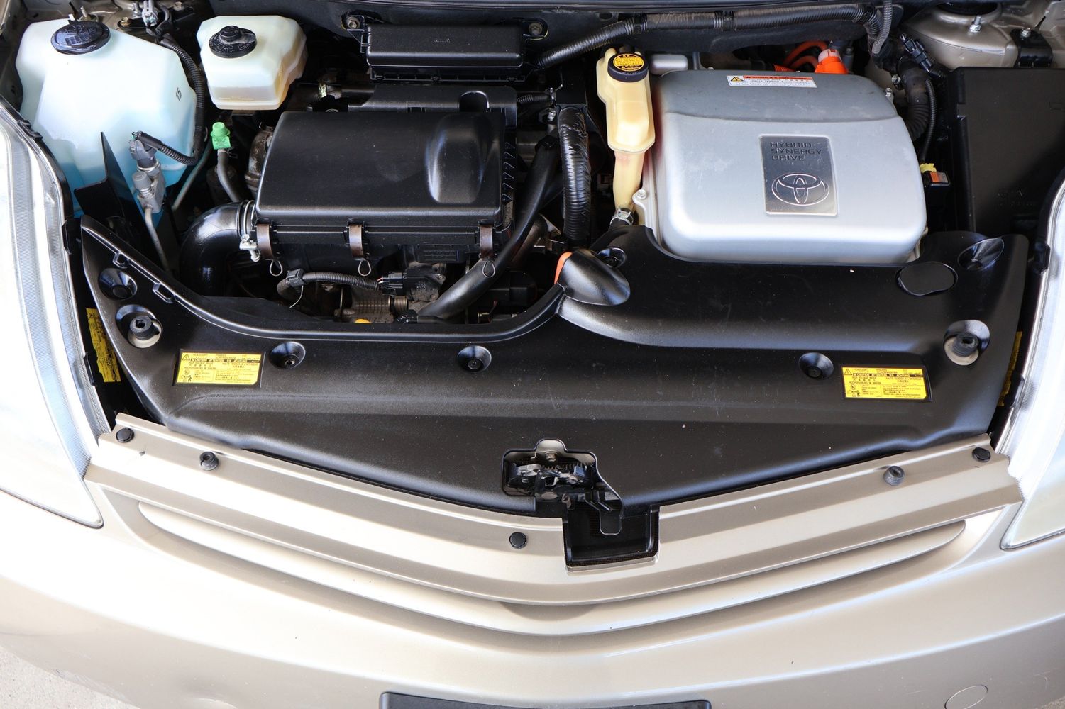 2005 Toyota Prius Base | Victory Motors of Colorado