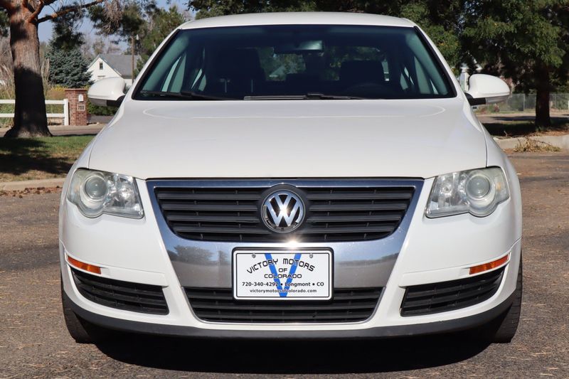 2006 Volkswagen Passat Photos