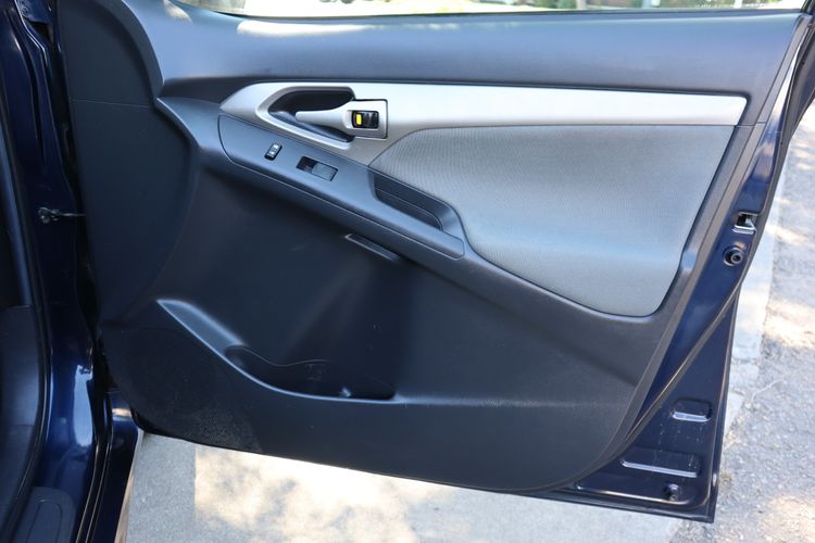 2009 Toyota Corolla Matrix Base | Victory Motors of Colorado
