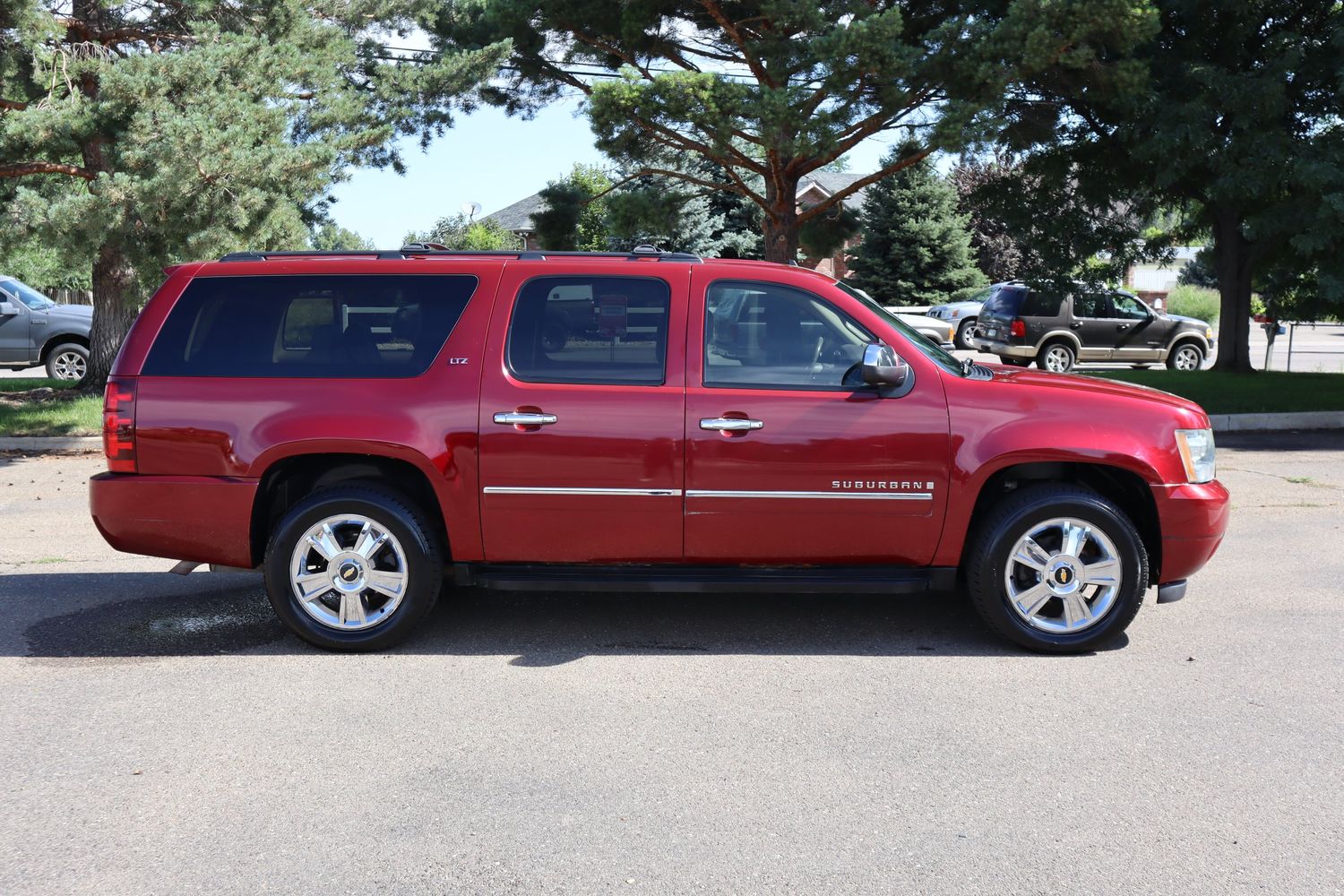 2009 Chevrolet Suburban LTZ | Victory Motors of Colorado