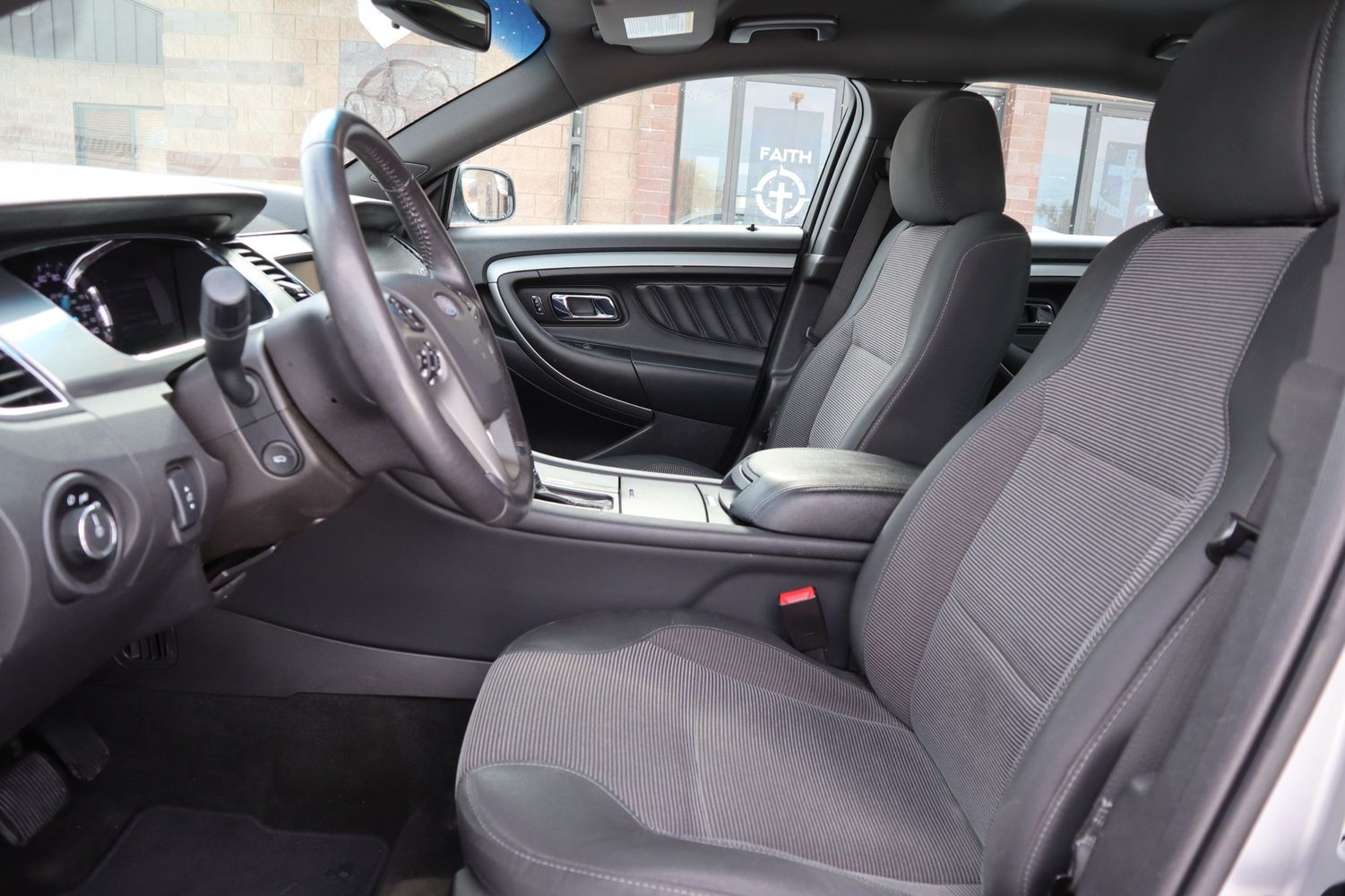2015 Ford Taurus SEL | Victory Motors of Colorado