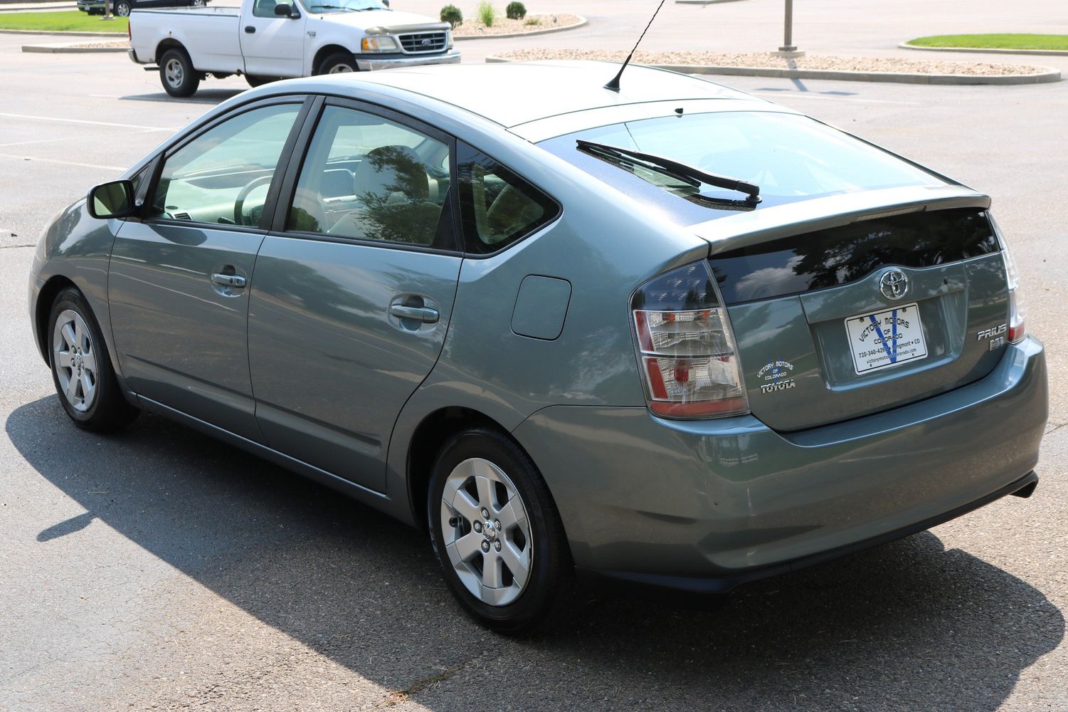 2005 Toyota Prius Hybrid | Victory Motors of Colorado