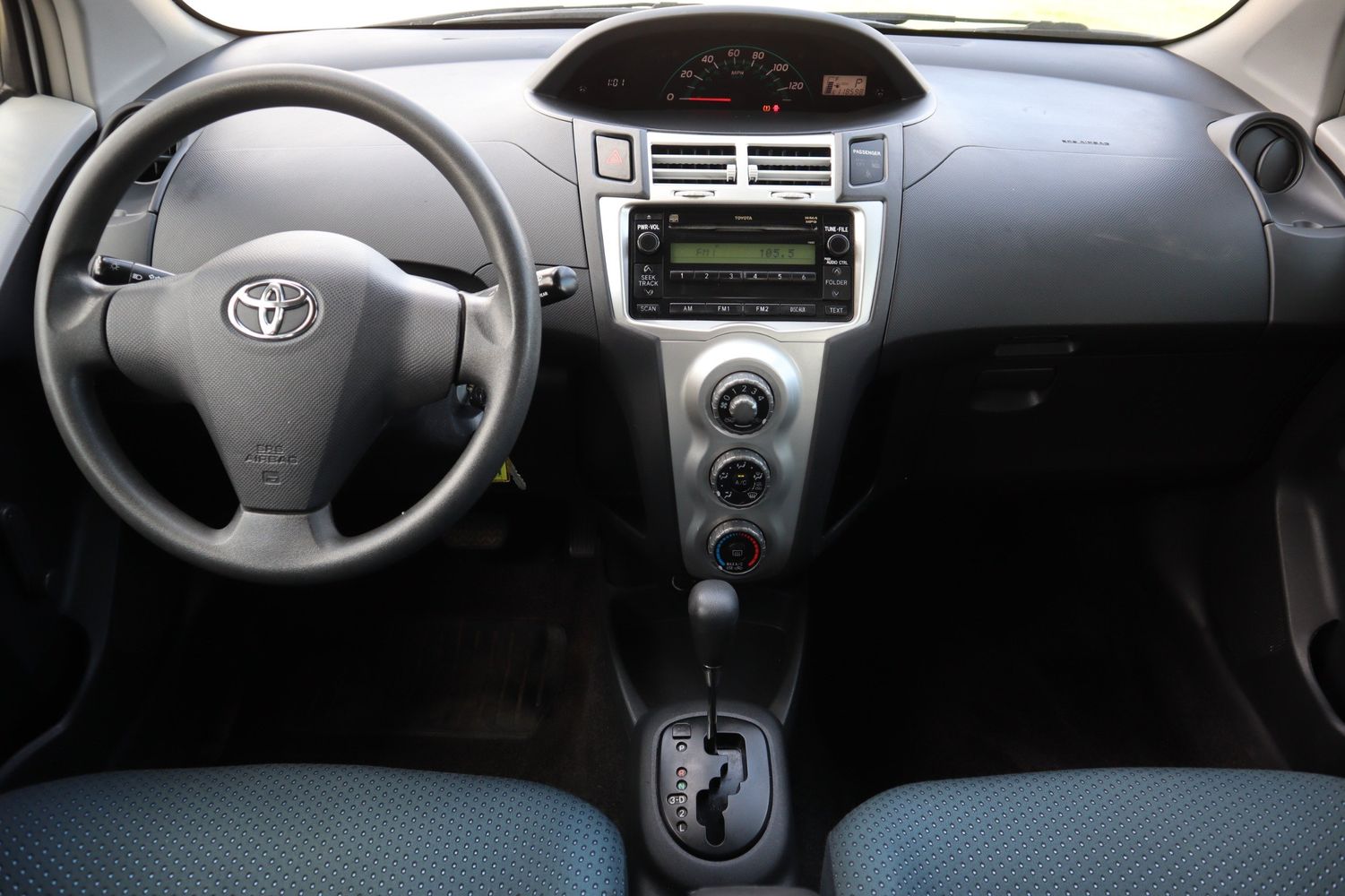 2008 Toyota Yaris Base | Victory Motors of Colorado