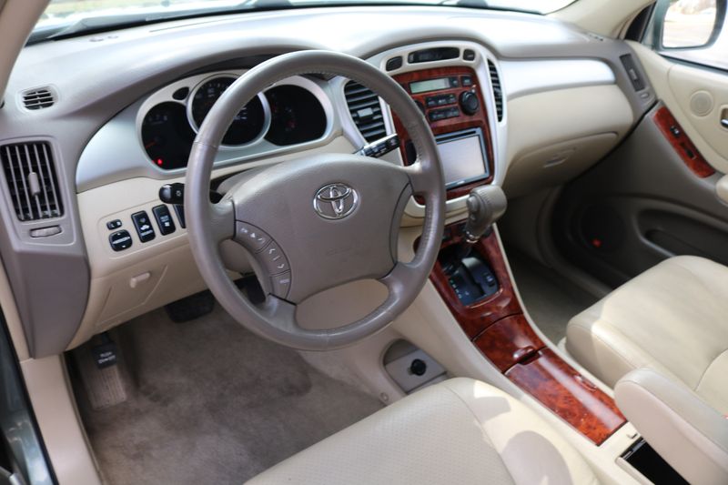2006 Toyota Highlander Photos