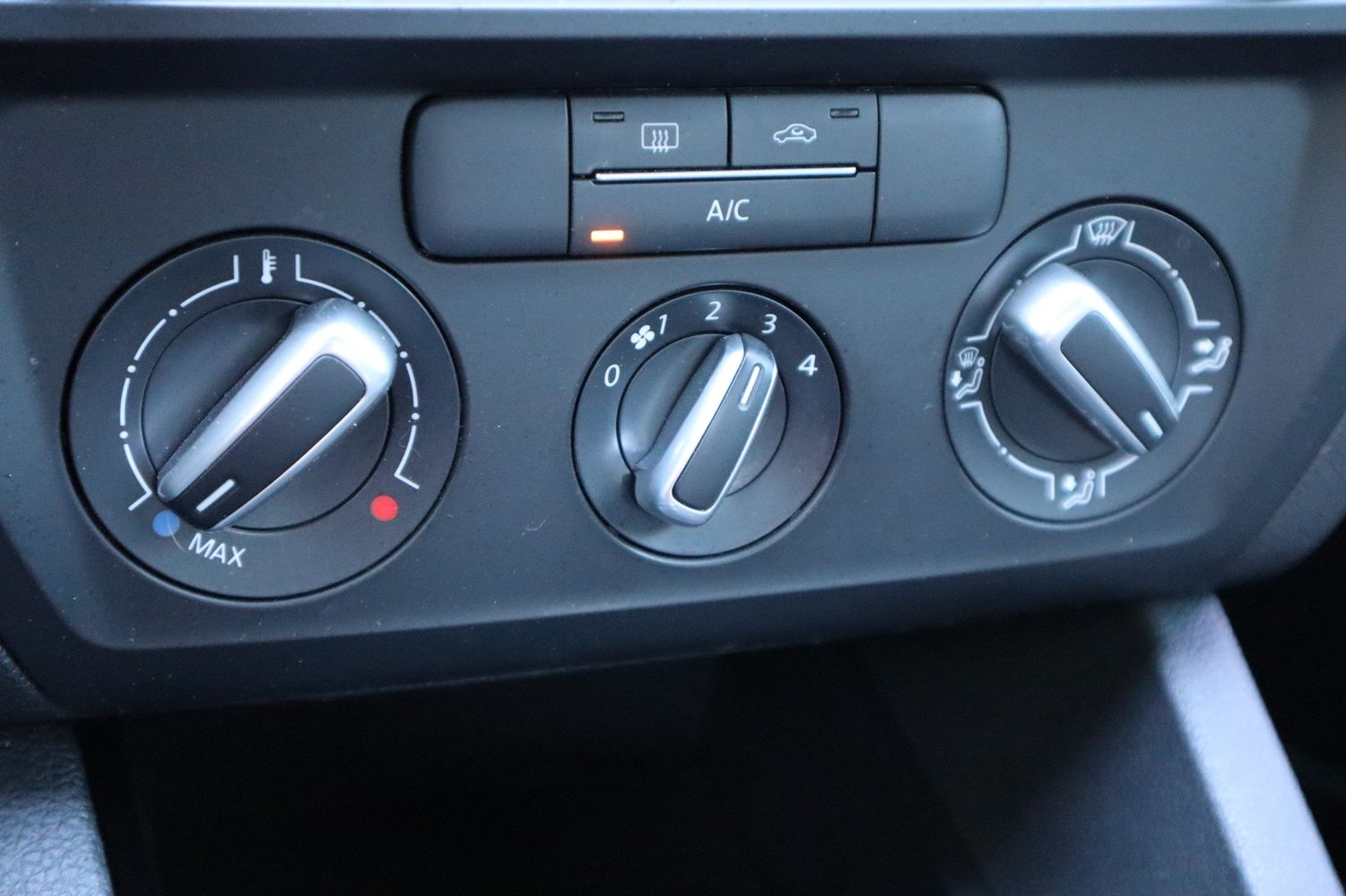 2017 Volkswagen Jetta 1.4T S | Victory Motors of Colorado