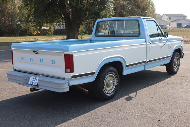 1984 Ford F-150 Photos