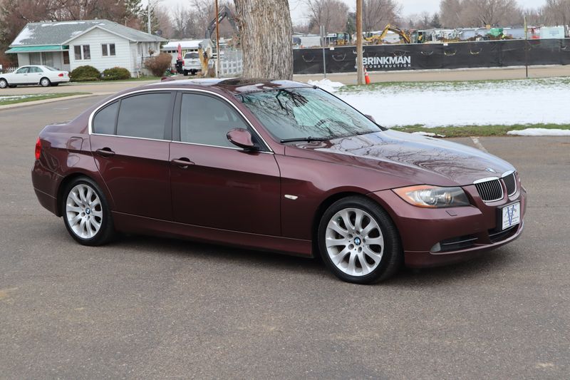 2006 BMW 330I Photos