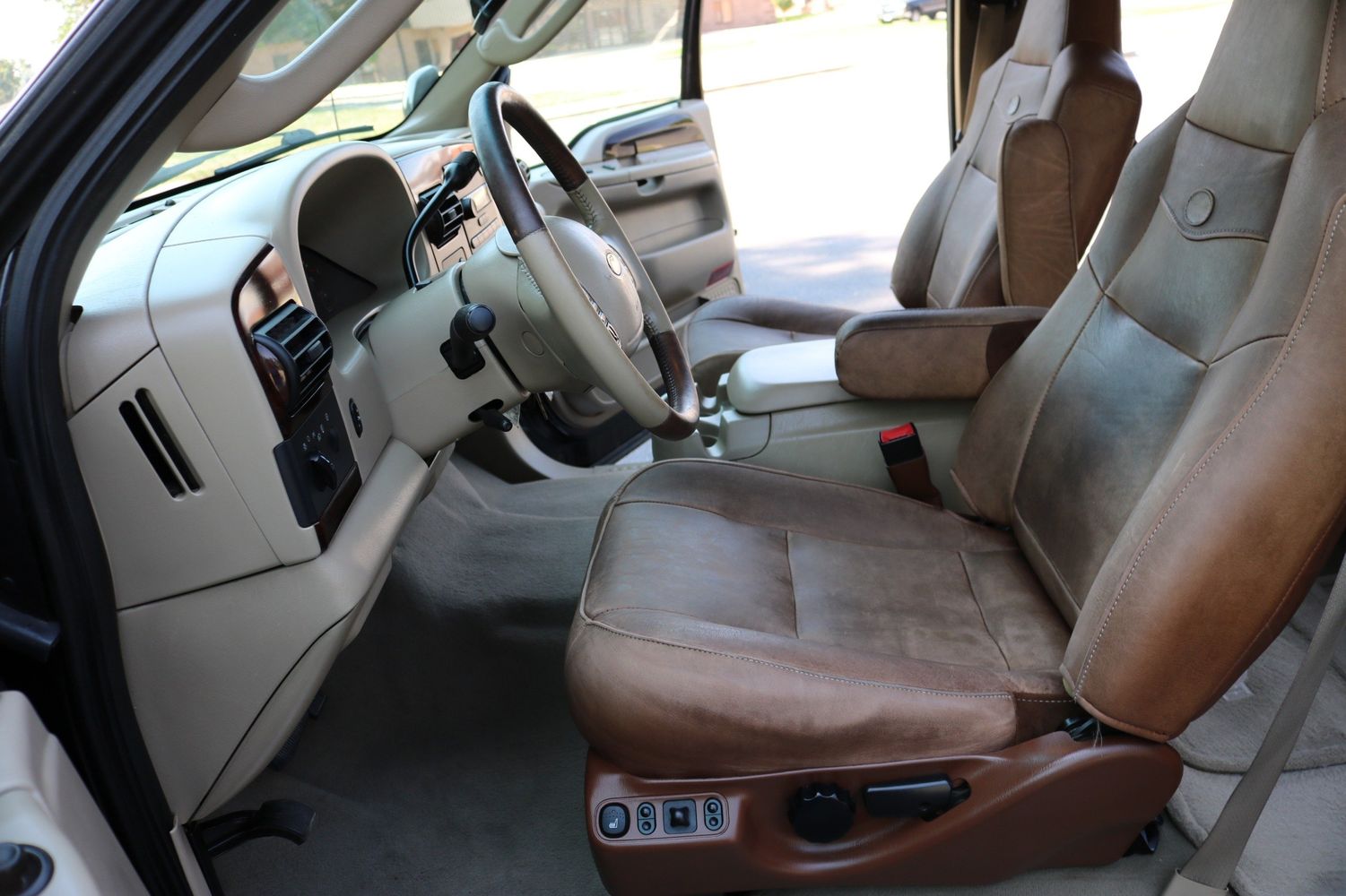 2006 Ford F-250 Super Duty King Ranch | Victory Motors of Colorado