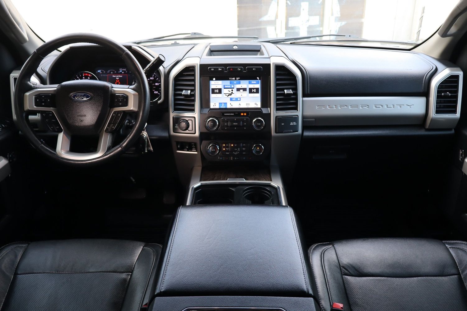 2019 Ford F-350 Super Duty Lariat | Victory Motors of Colorado