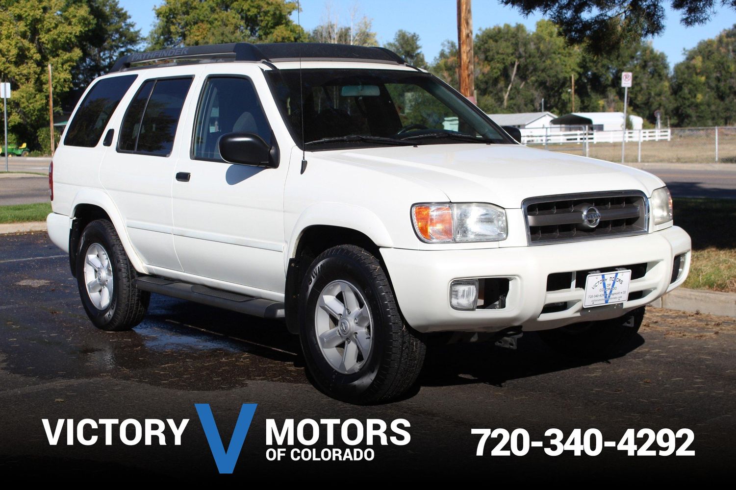 2004 Nissan Pathfinder LE Platinum | Victory Motors of Colorado