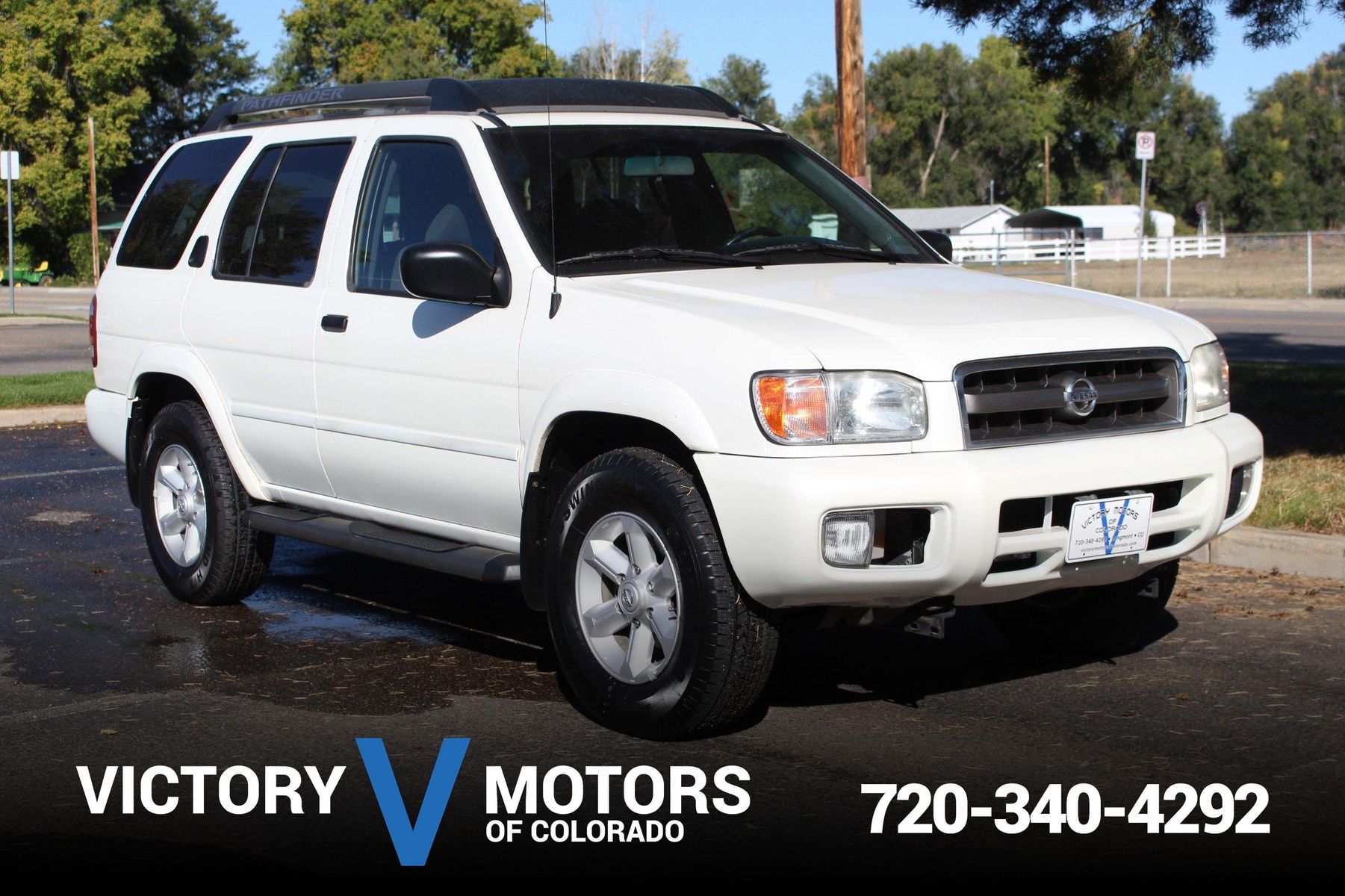 2004 Nissan Pathfinder LE Platinum | Victory Motors of Colorado