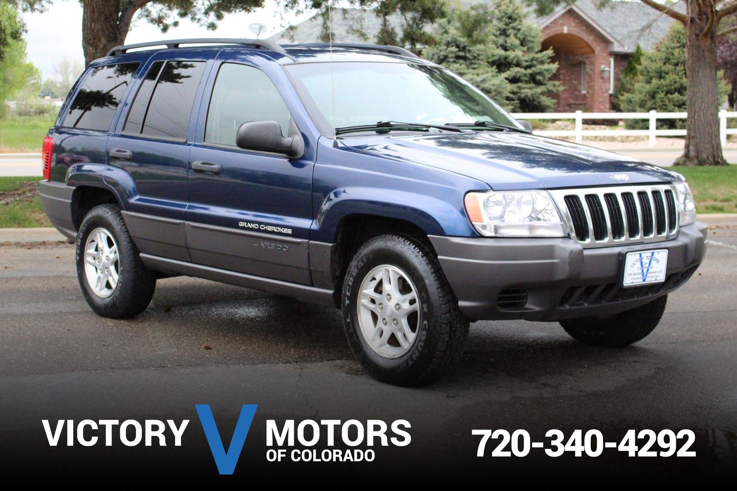2002 Jeep Grand Cherokee Laredo | Victory Motors of Colorado