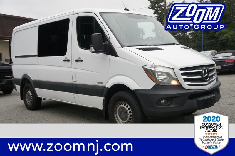 2016 Mercedes-Benz Sprinter Worker Photos