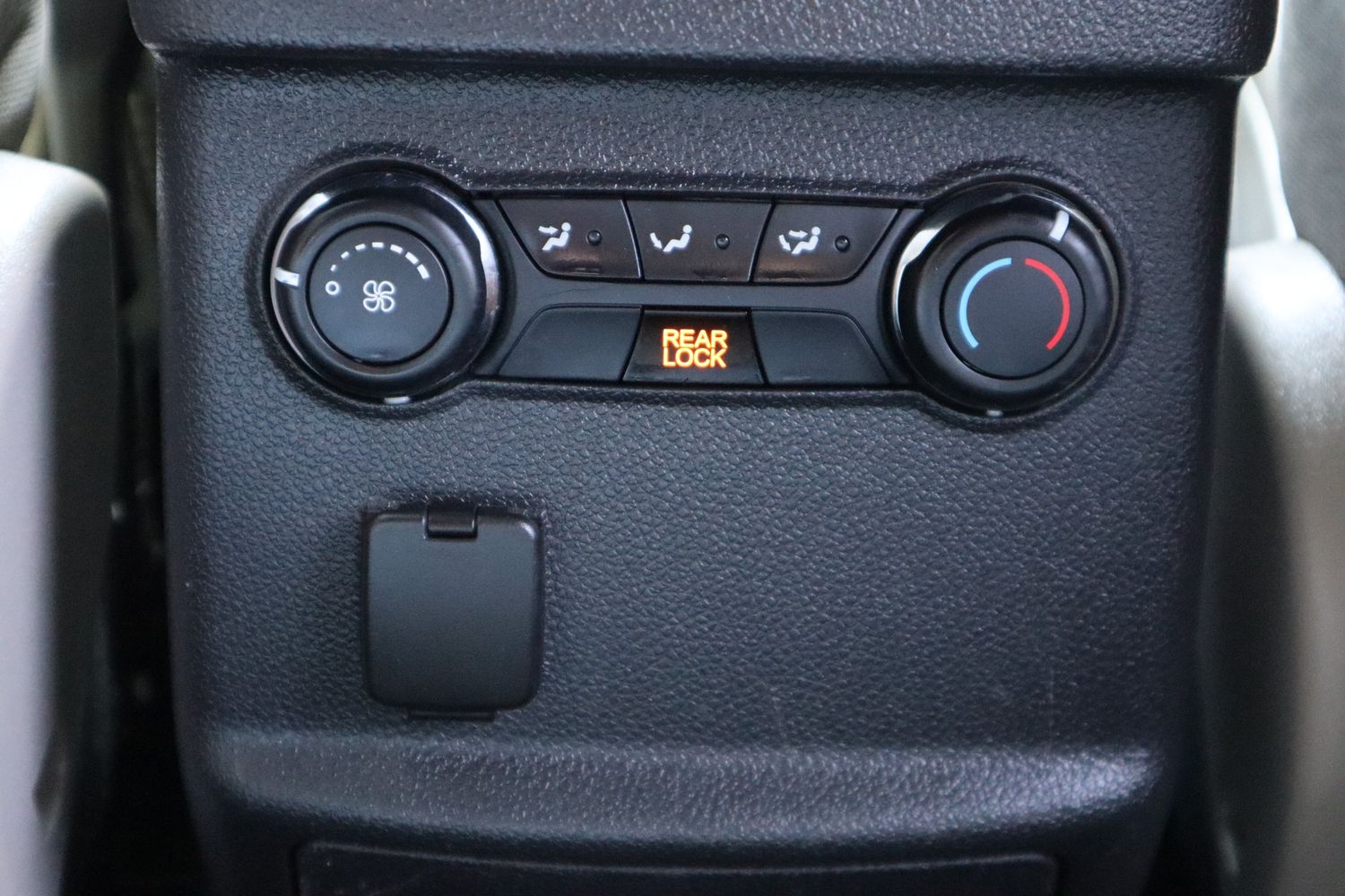 2012 Ford Explorer Base | Victory Motors of Colorado