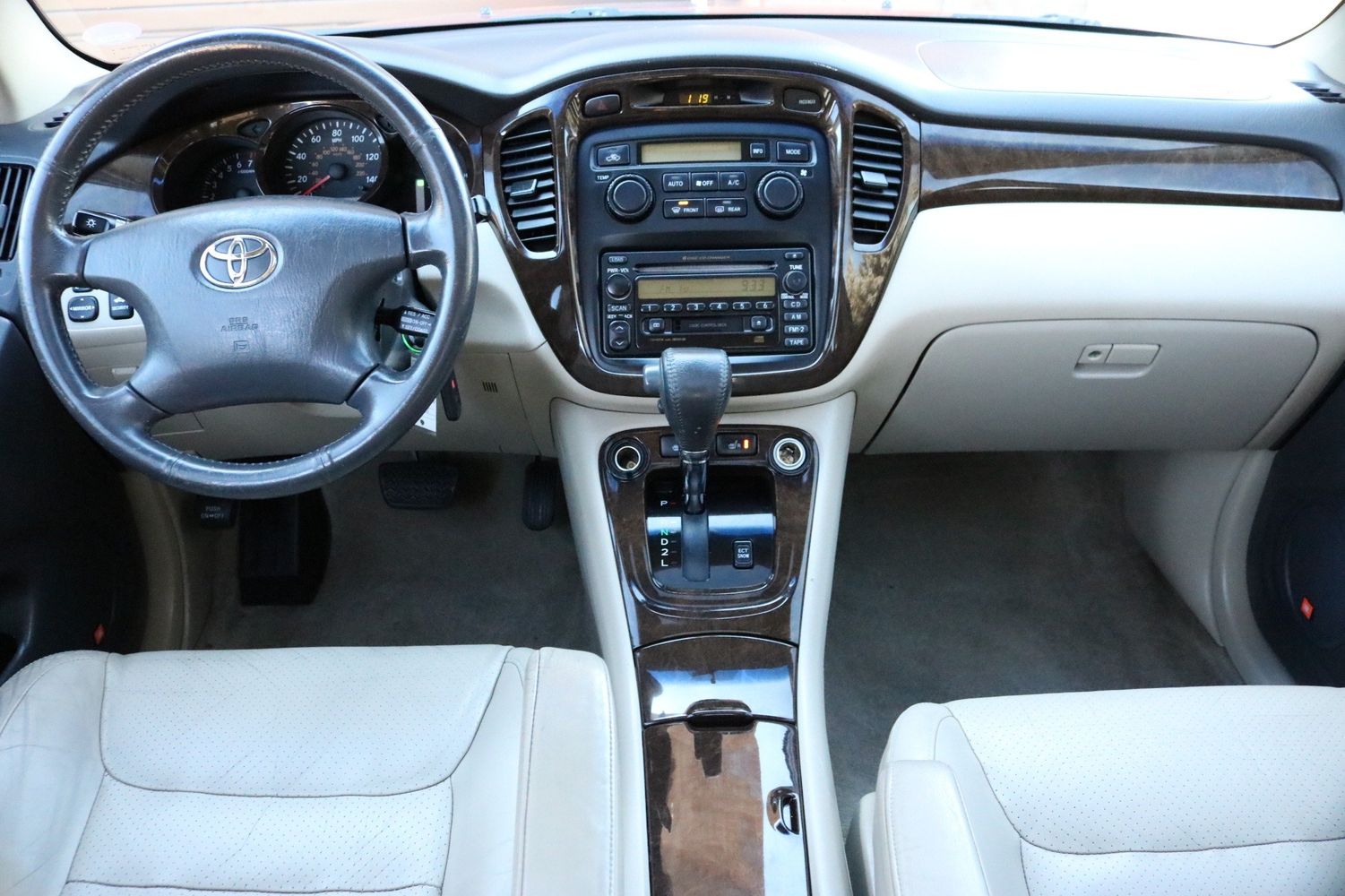 2003 Toyota Highlander Limited | Victory Motors of Colorado