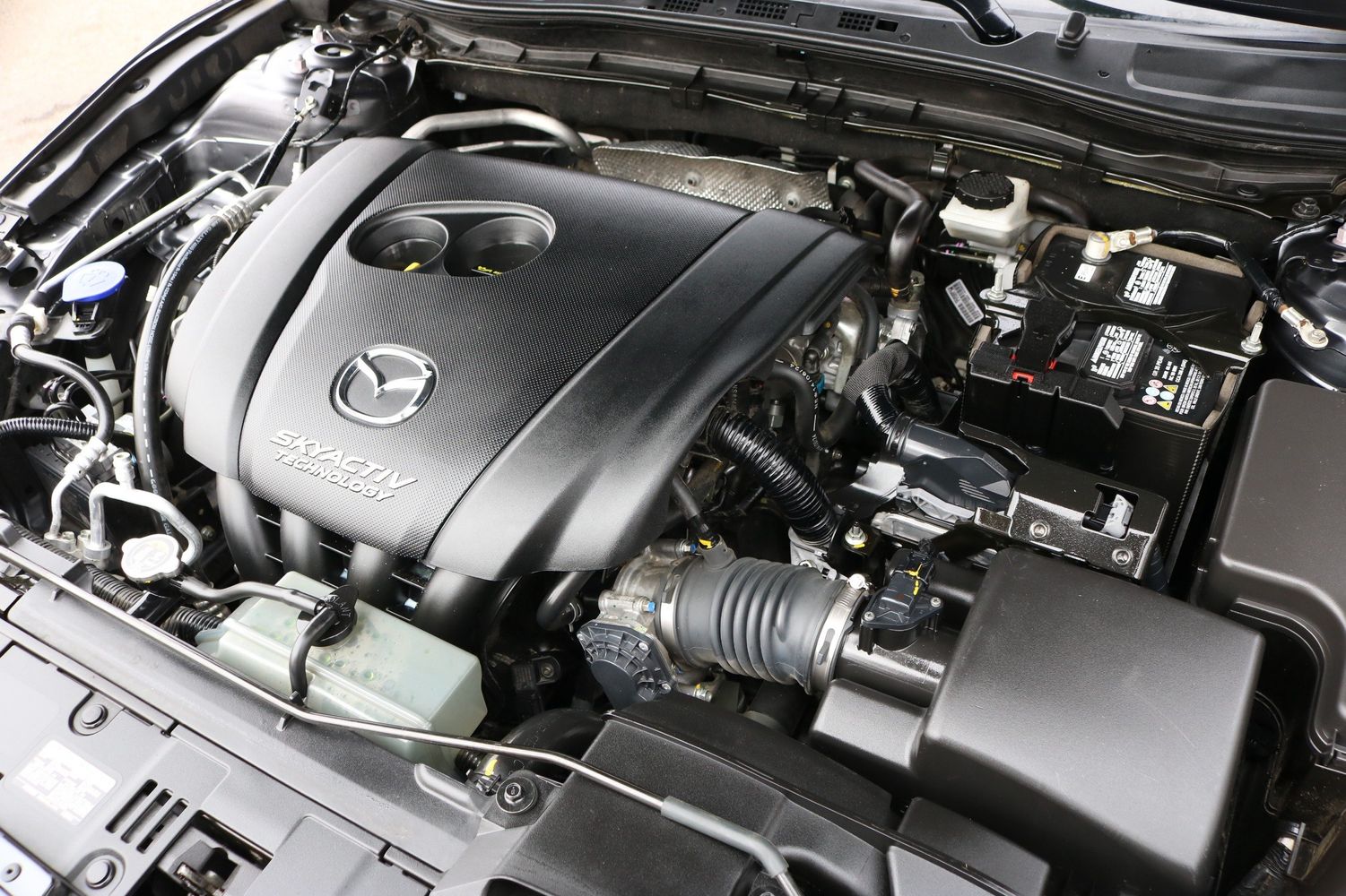 2015 Mazda Mazda3 i Sport | Victory Motors of Colorado