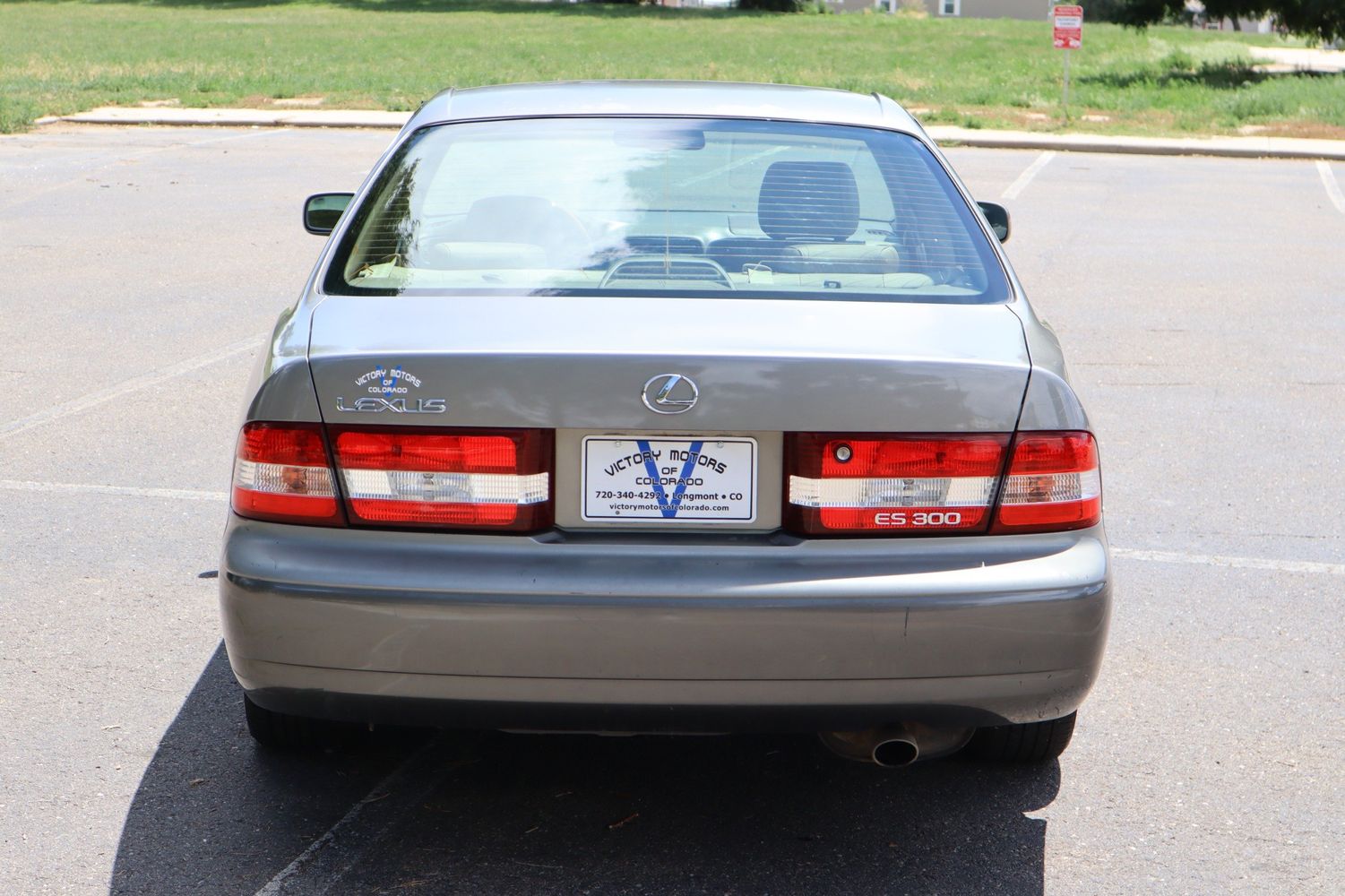 2001 Lexus ES 300 Base | Victory Motors of Colorado