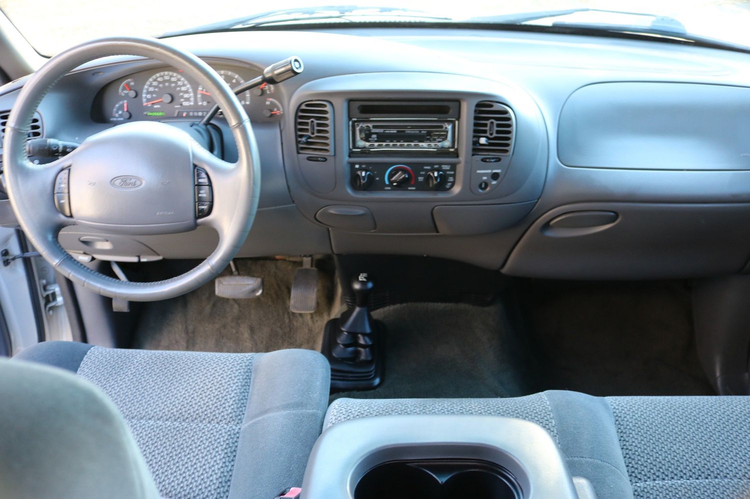 2001 Ford F-150 XLT | Victory Motors of Colorado