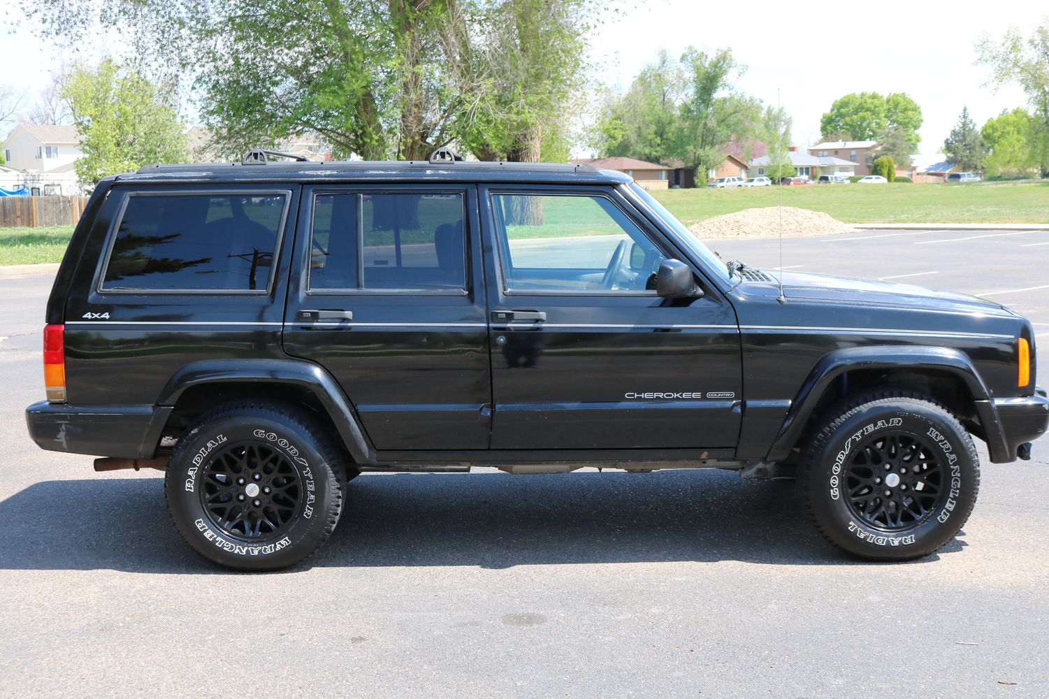 1997 Jeep Cherokee Country | Victory Motors of Colorado