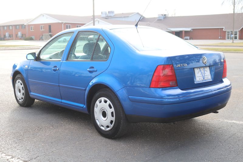 2002 Volkswagen Jetta Photos